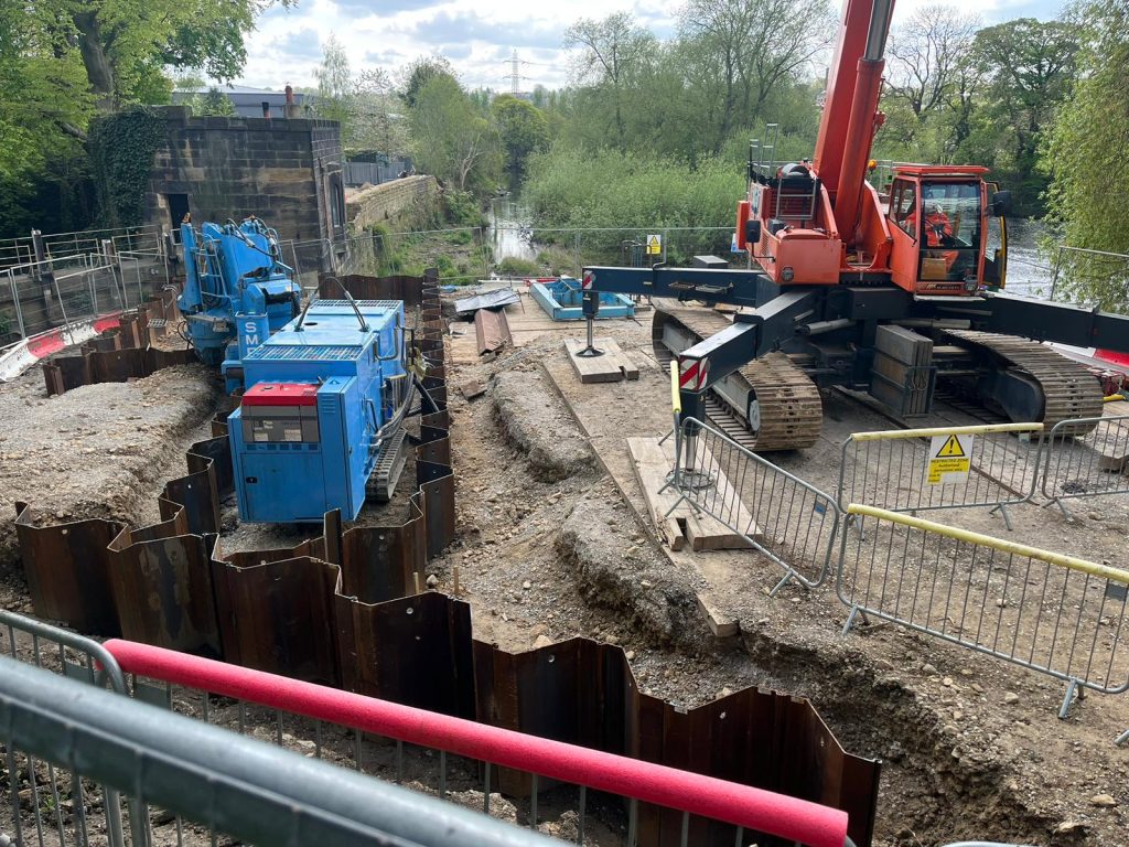 Silent Piler on Cofferdam - Sheet Piling Contractors | Steel Piling ...